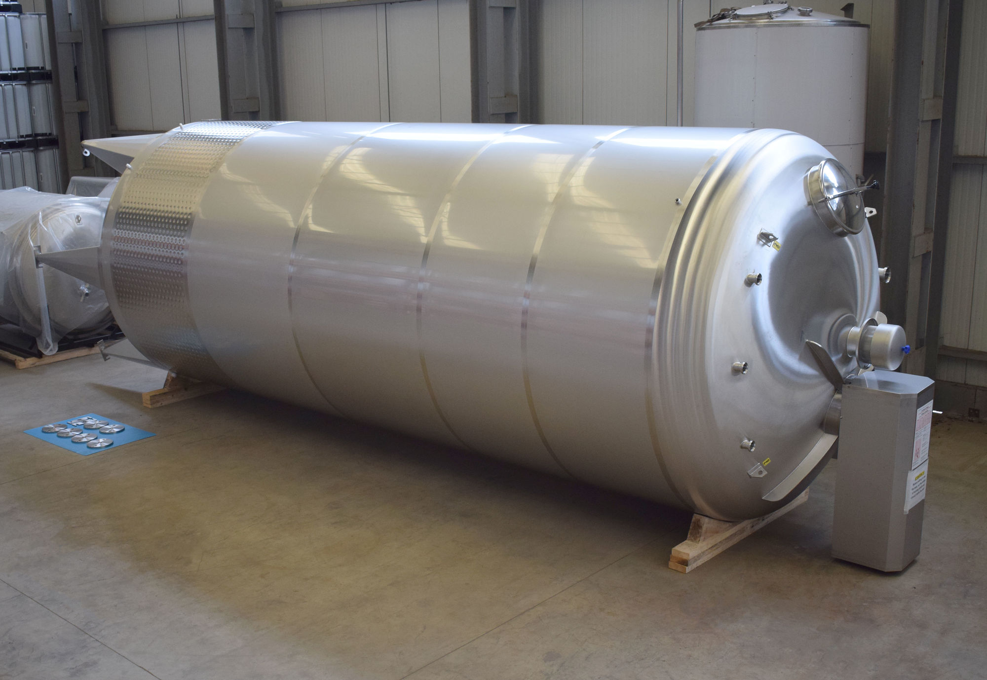 OR171219 - 1 x AISI304L stainless-steel mixing tank with a capacity of ...